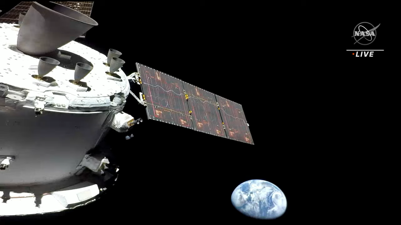 La misión Artemis 1 captura asombrosas imágenes de la Tierra rumbo a la Luna